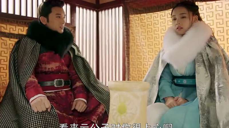 唐砖男主抽咱们颖妃娘娘的血,现代针筒和挂针去救李承乾,时髦啊