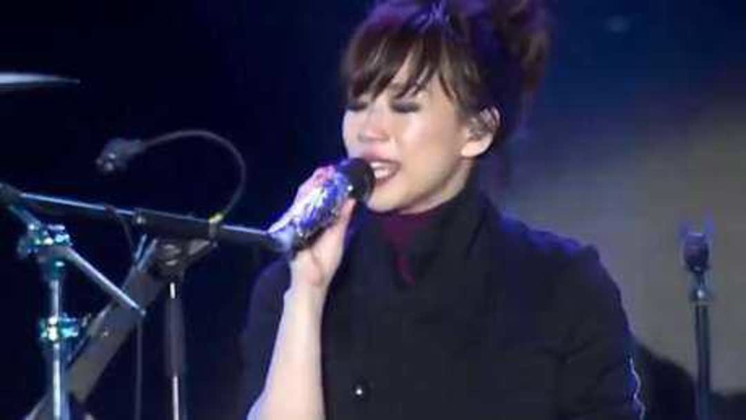 林忆莲与李宗盛离婚后,演唱一首歌感动所有人,唱到一半哭成泪人