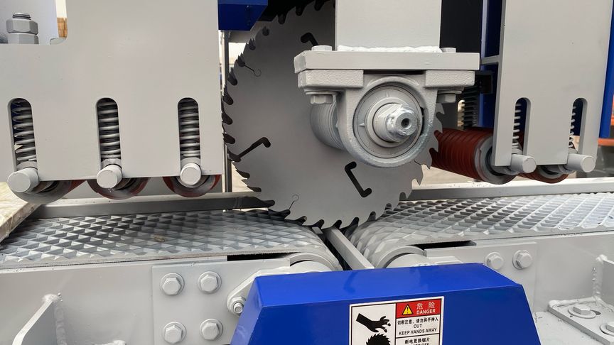 模板板材不限宽多片锯木工机械多层板密度板履带板式开条开片机器