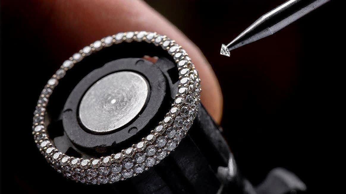 牛人自制镶钻铂金戒指,镶上钻石的那刻,简直是太惊艳了!