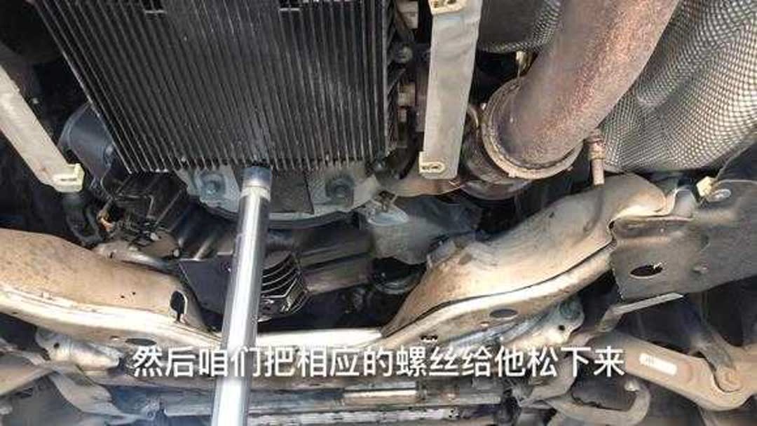 宝马5系凉车启动抖动异常,车主以为发动机要坏,结果是它坏了。