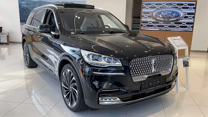 2021款林肯飞行家终于来了,看到三排空间那刻,我忘记了奥迪Q7