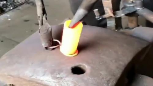 好好的一个弹簧,为什么要把它拉直呢?这究竟有什么用处?