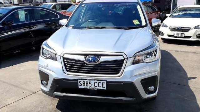 新提的斯巴鲁森林人,打开车门看到内饰,不再想本田CRV