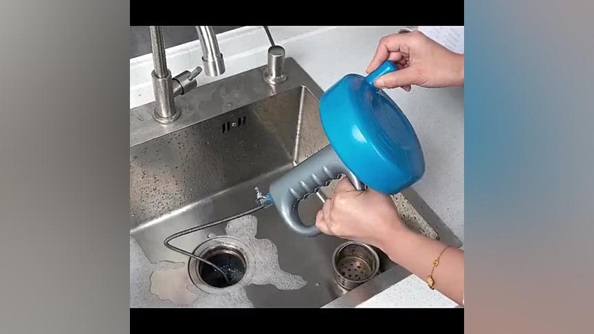 下水道堵了别再傻傻请工人了!用这款管道疏通器,快速疏通