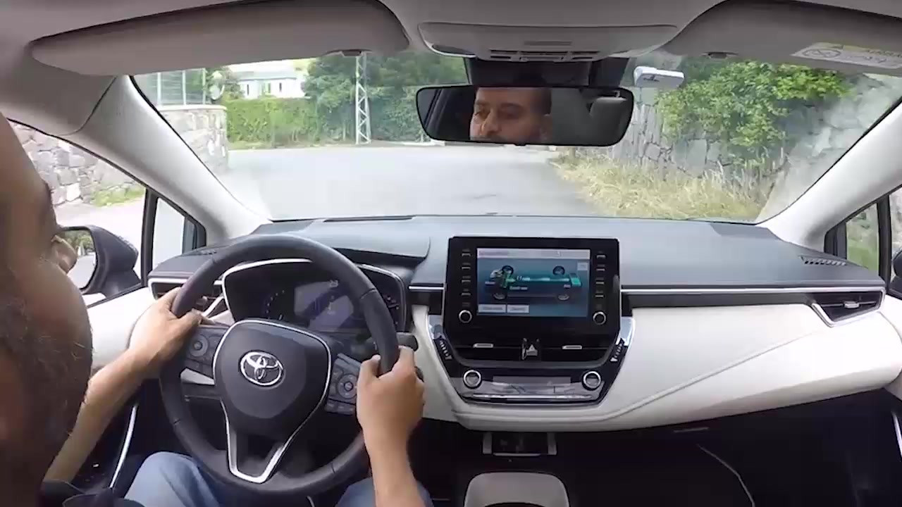 试驾丰田卡罗拉,开车上路转几圈,才知道视野有多宽阔