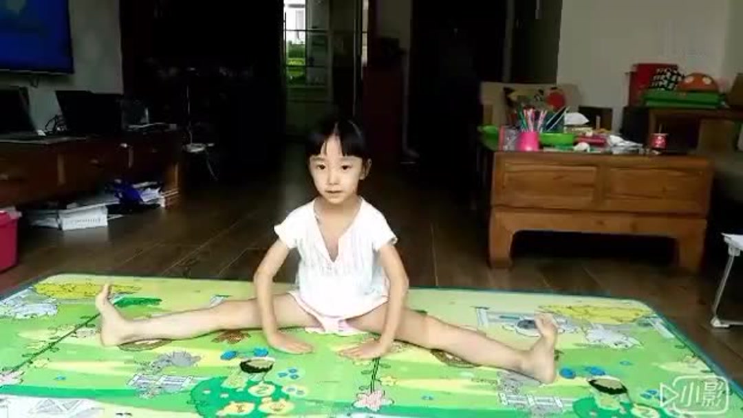 儿童舞蹈《喂喂蜗牛》 表演:5岁妞妞