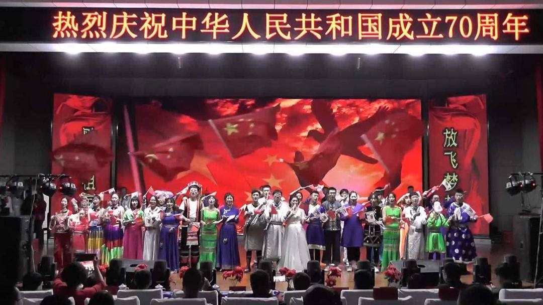 祝福祖国-内蒙古多伦职教中心萨仁高娃民族艺术学校演出微视频