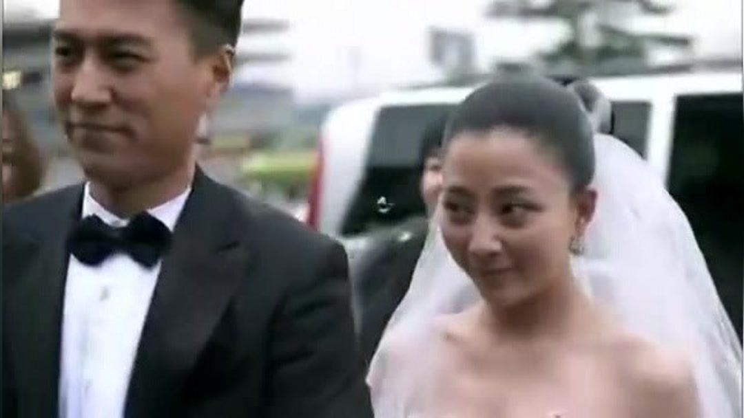 《创业年代》靳东原来还和殷桃轰轰烈烈的爱过!