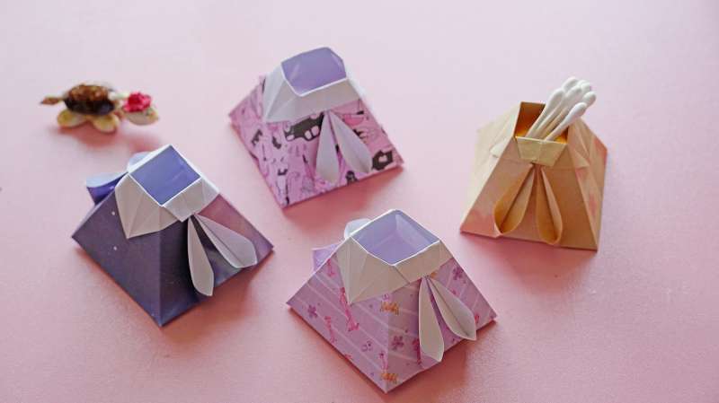 萌萌的折纸兔耳朵收纳盒,一张纸完成,步骤挺简单!