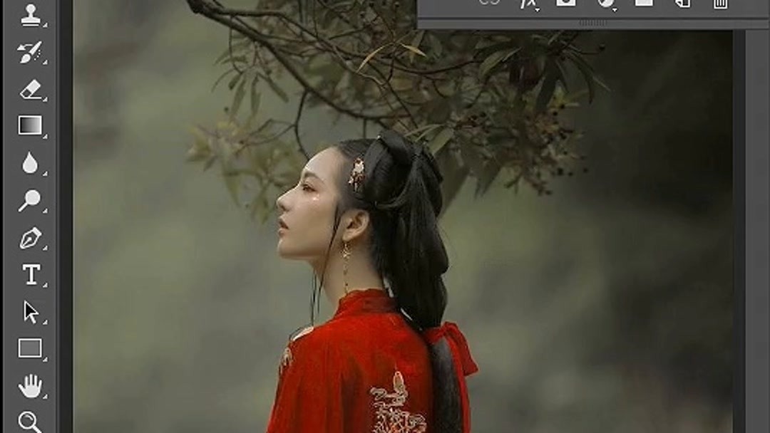 一招教你把拍的很昏暗的照片提亮查看主页置顶视频学习更多PS知识,...