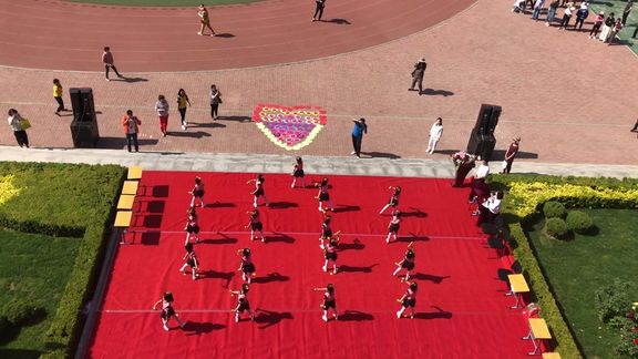 小学运动会开幕式