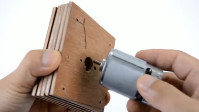 农民发明了一台磨咖啡豆的机器,有人出五千都不卖,知道为啥吗