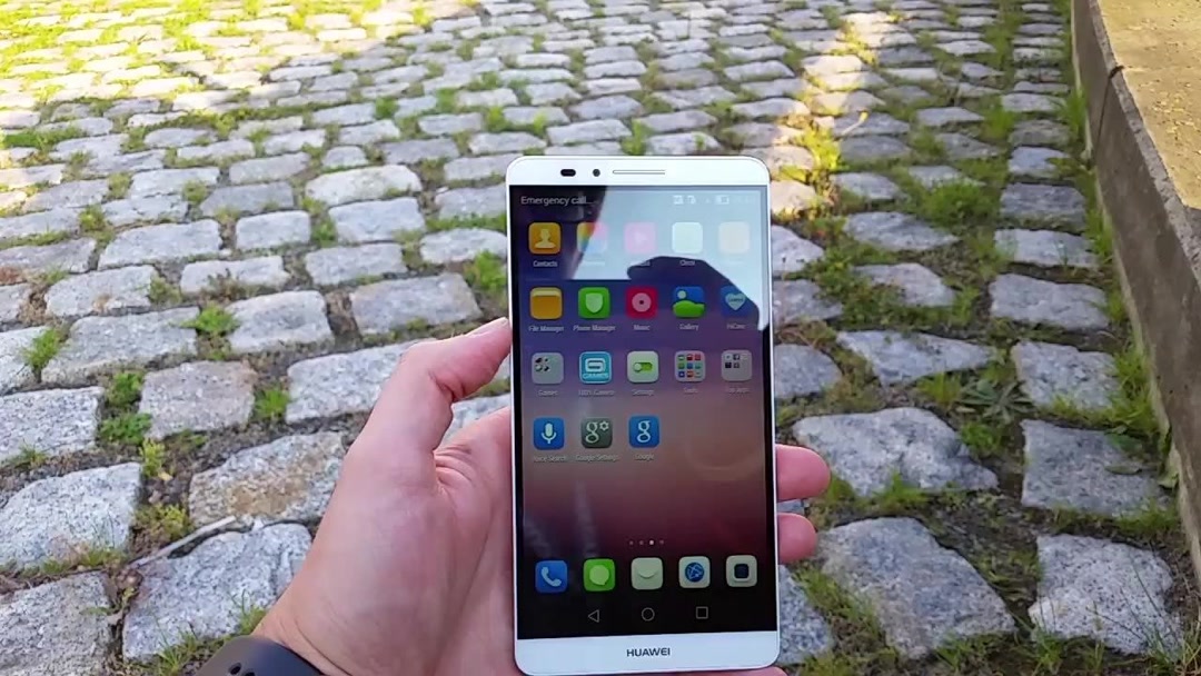 支持指纹识别 华为Mate7上手试玩