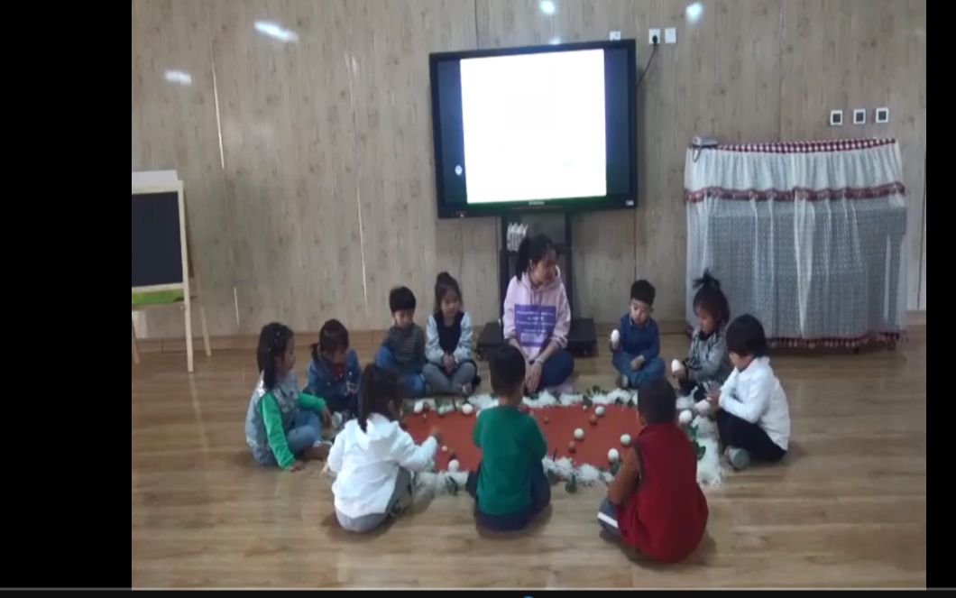 小班美术《五彩石头路》含PPT课件 含教案 幼儿园优质公开课A6