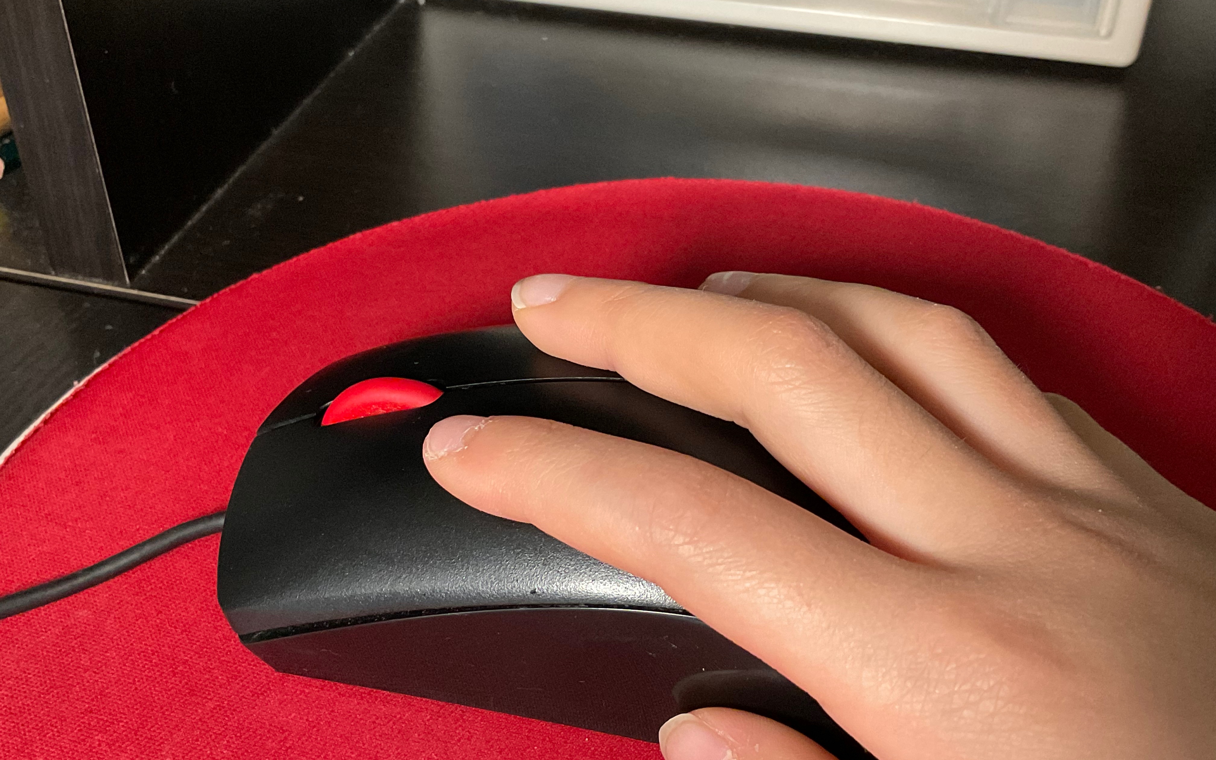 菜鸡433210来教大家怎么正确点鼠标啦!