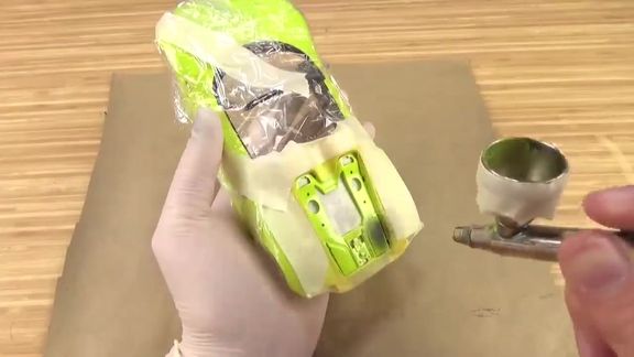 冷知识:组装保时捷跑车模型成品和真的一样,零件一样都不少