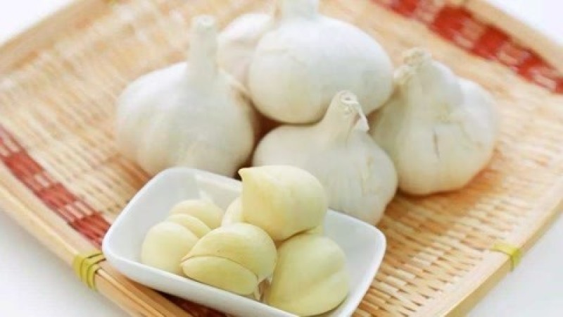 吃大蒜到底有什么好处呢?这些作用很多人都需要,早吃早受益