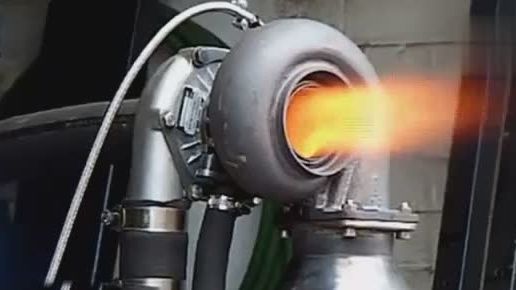 见识下什么是汽车涡轮增压器,果然动力很强劲,太霸气了!