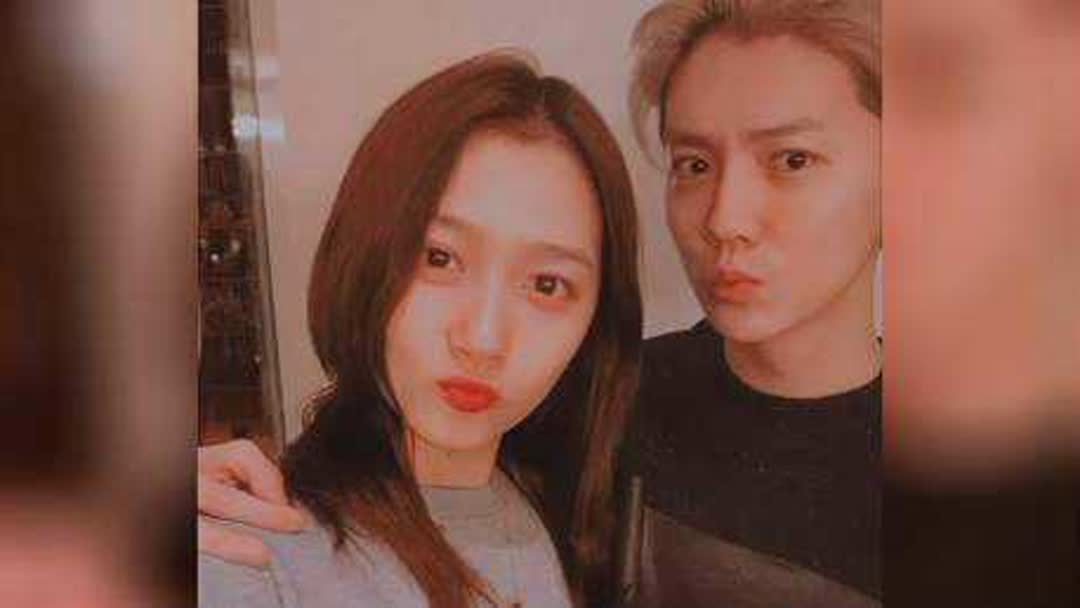 鹿晗关晓彤冲上热一,网曝月底将官宣分手,双方工作人员均沉默