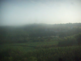 K1068次列车行驶在乳山至文登区间