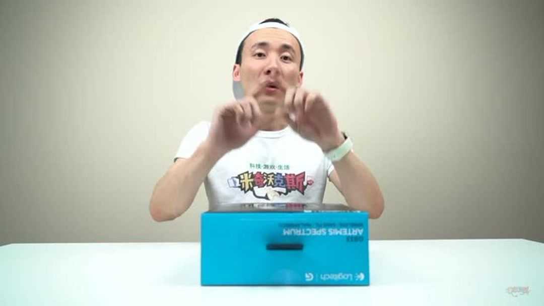 真的很酷!也真的挂不住! 电竞游戏耳机罗技G933,挂不住的神器啊!