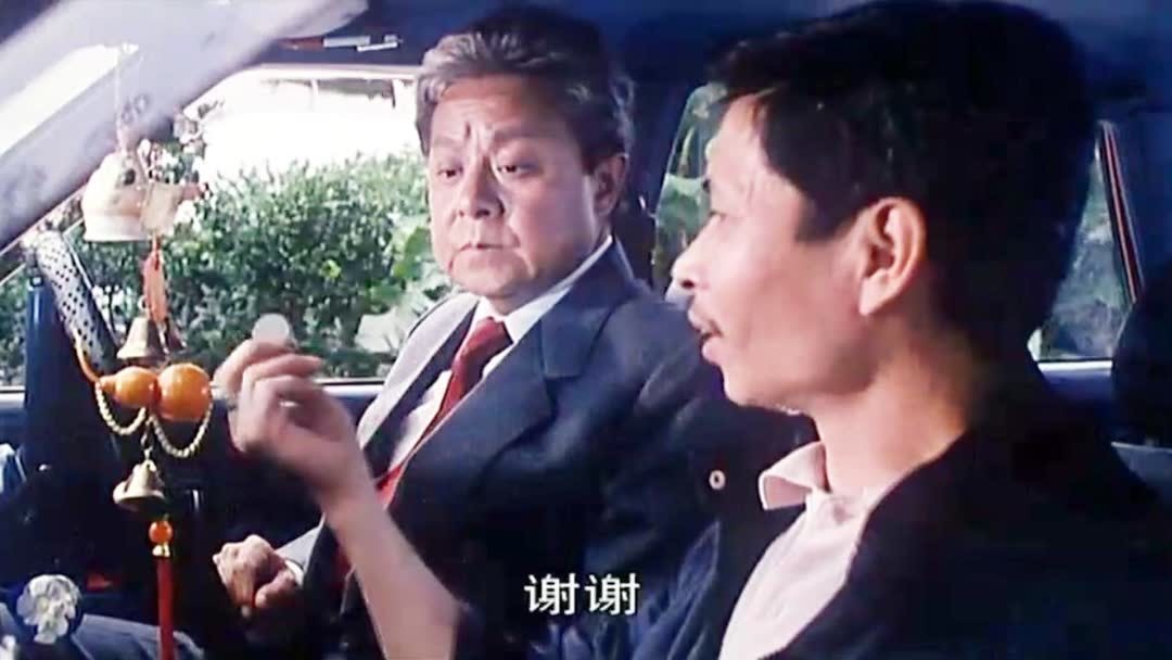 一家子打出租车遇见个不认路的司机 一看计价器懵了!