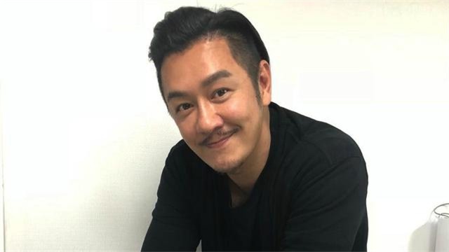 49岁陈浩民携爱妻打肉毒杆菌,晒打针照笑言不做吃亏