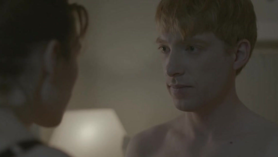 女子丧夫后,买了个真人机器人,可以满足一切需求