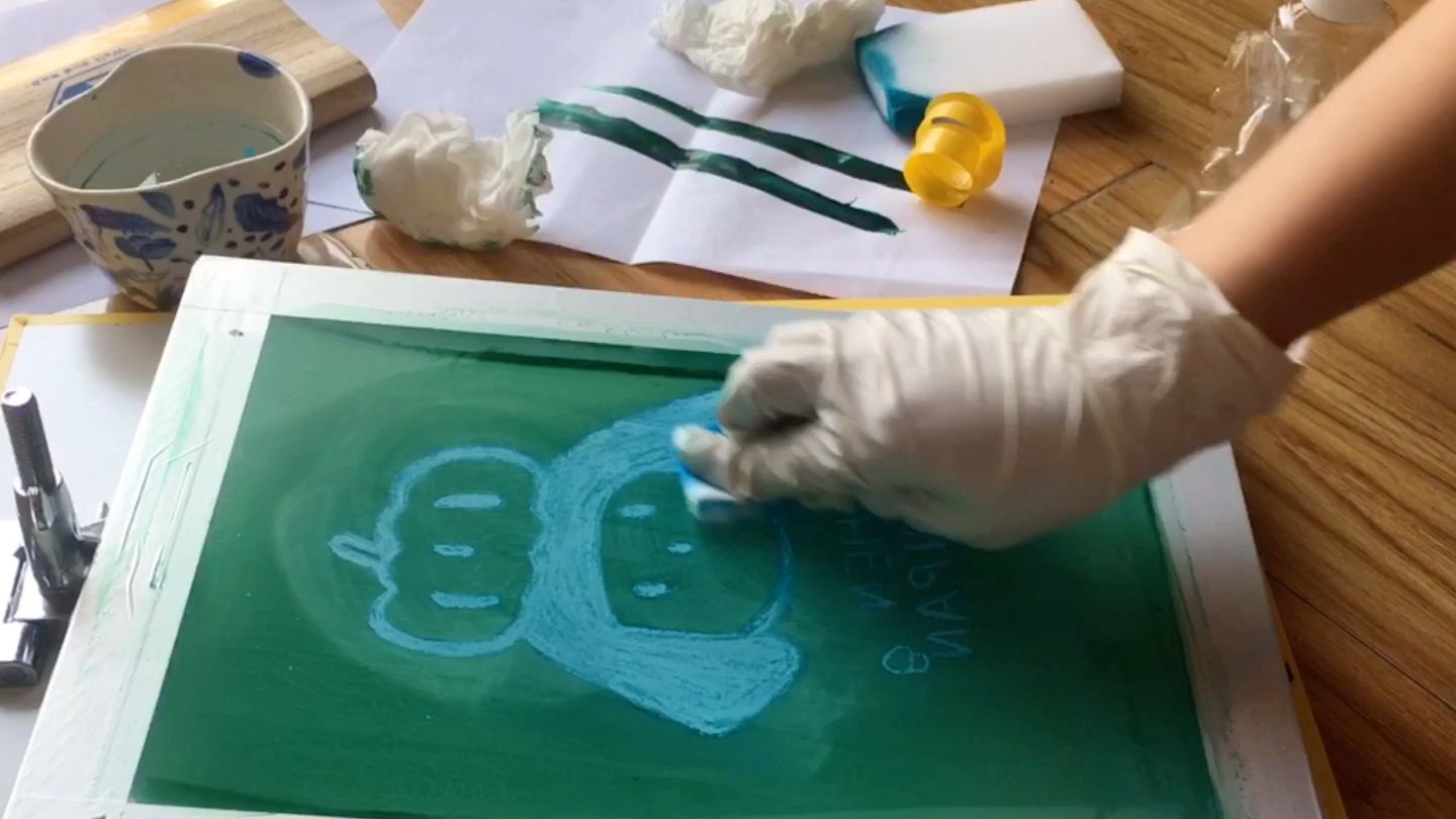 第一次尝试丝网印刷 勉强成功