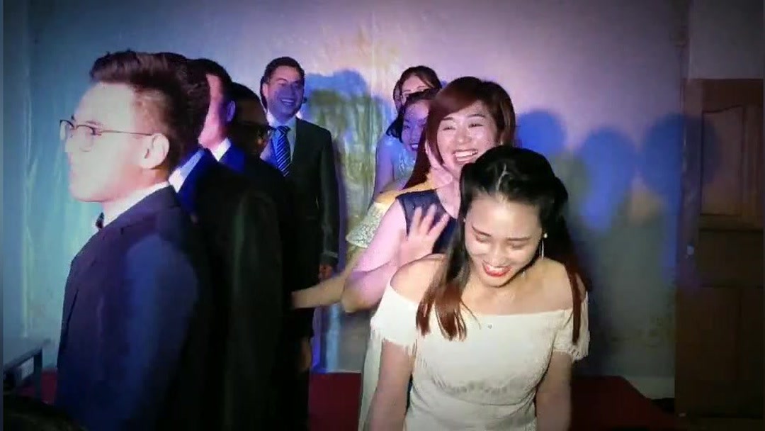 汇名培训学校主持班