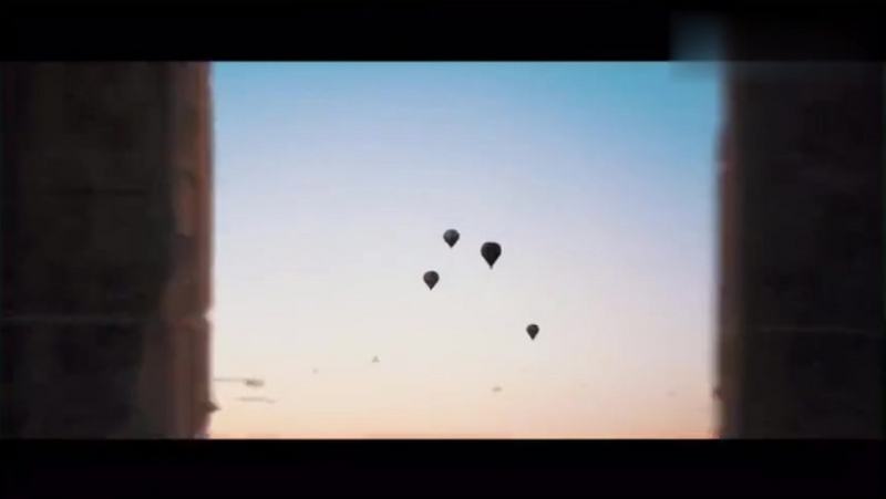 用稳定器拍摄埃及大场景的移动镜头,多种转场手法服务画面,超酷