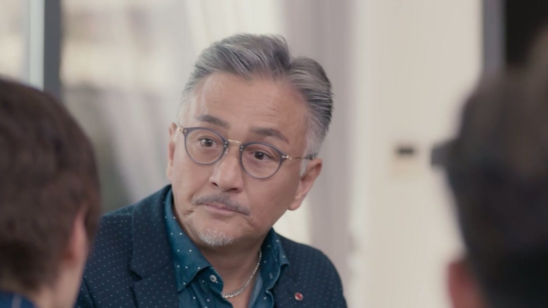 六甲老人心态过硬乐观积极 毫不遮掩说出病情后竟还要开酒庆祝