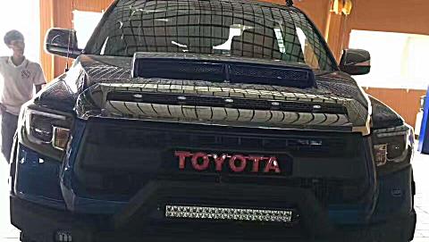 天津港平行进口丰田坦途皮卡豪气改装