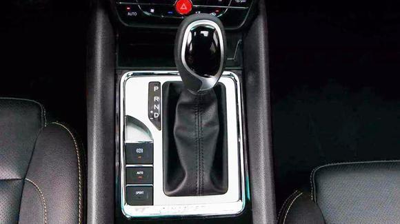 自动挡车换挡有顿挫感,很多汽修厂修不好,只需低成本即可解决