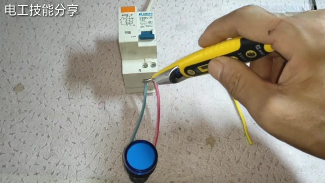 谁告诉你:家里没地线,漏电保护器不管用的?遇到假电工了吧!