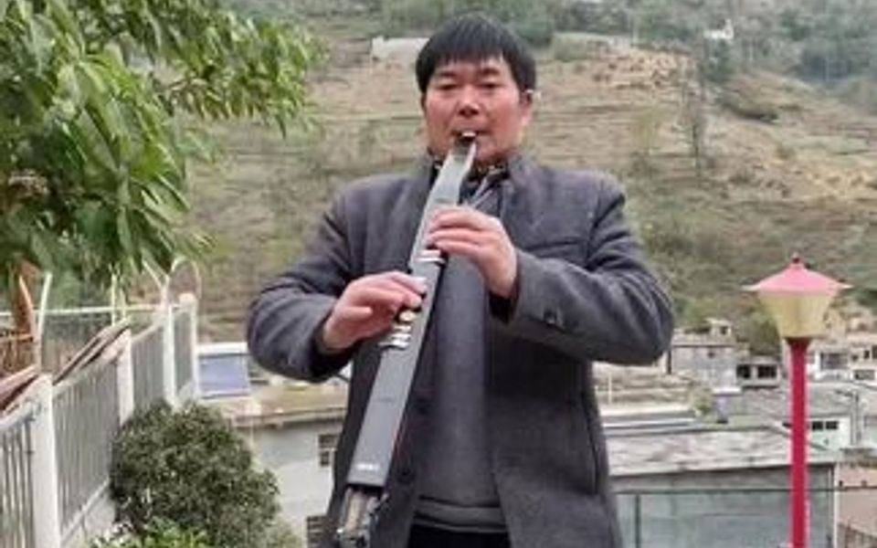 一曲《挡不住的思念》送给大家