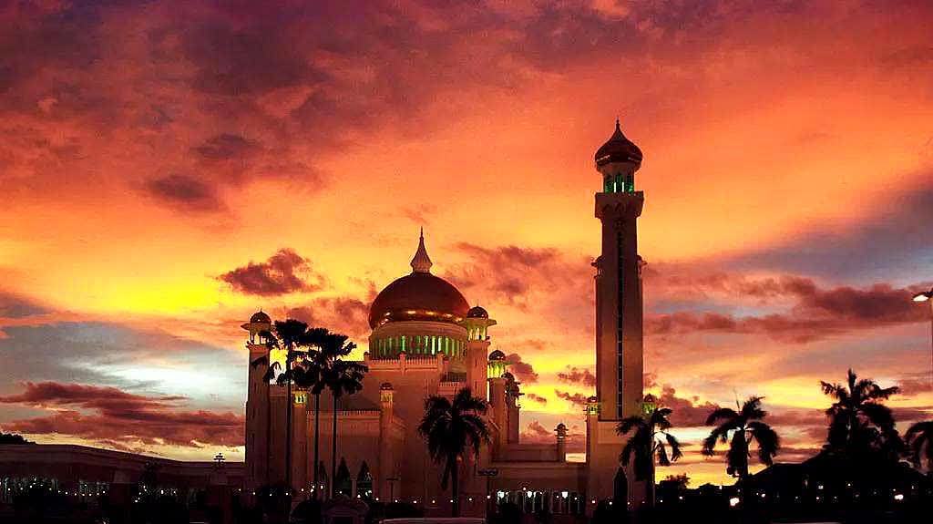 世界上最富裕的三个国家,迪拜文莱上榜,另一个是一个.