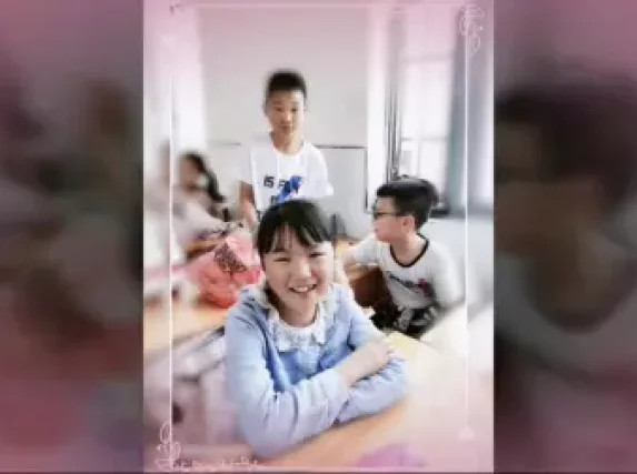 2019年紫荆花小学六(1)班毕业班会视频留念