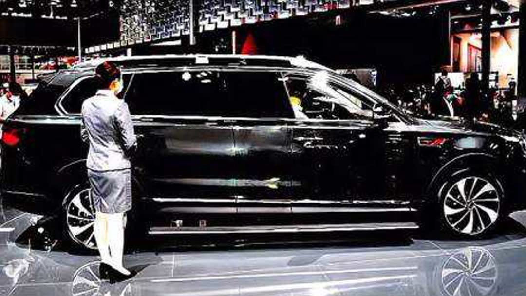 18万!红旗新SUV比宝马X5还漂亮,3.0T+四驱还要啥大众途观L