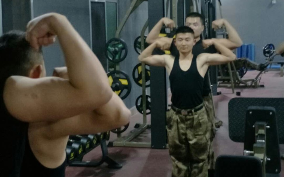 训练日常7(兵哥哥教你如何动感单车ᶘ ͡°ᴥ͡°ᶅ)