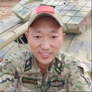 行走的火星人qi 