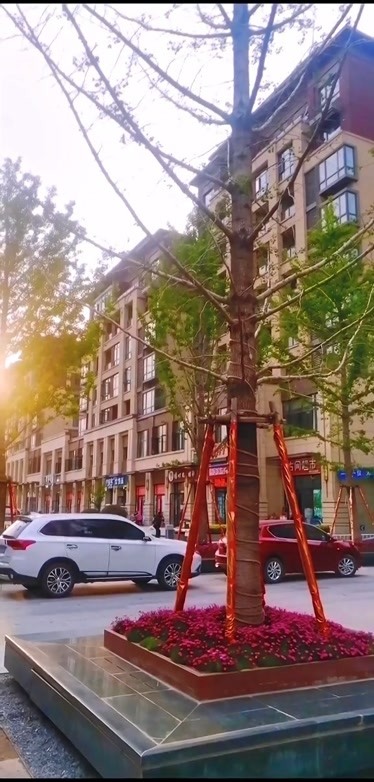 听说楼盘7000多,到售楼部确认两次,很激动,想着真降了,开始销售价格...