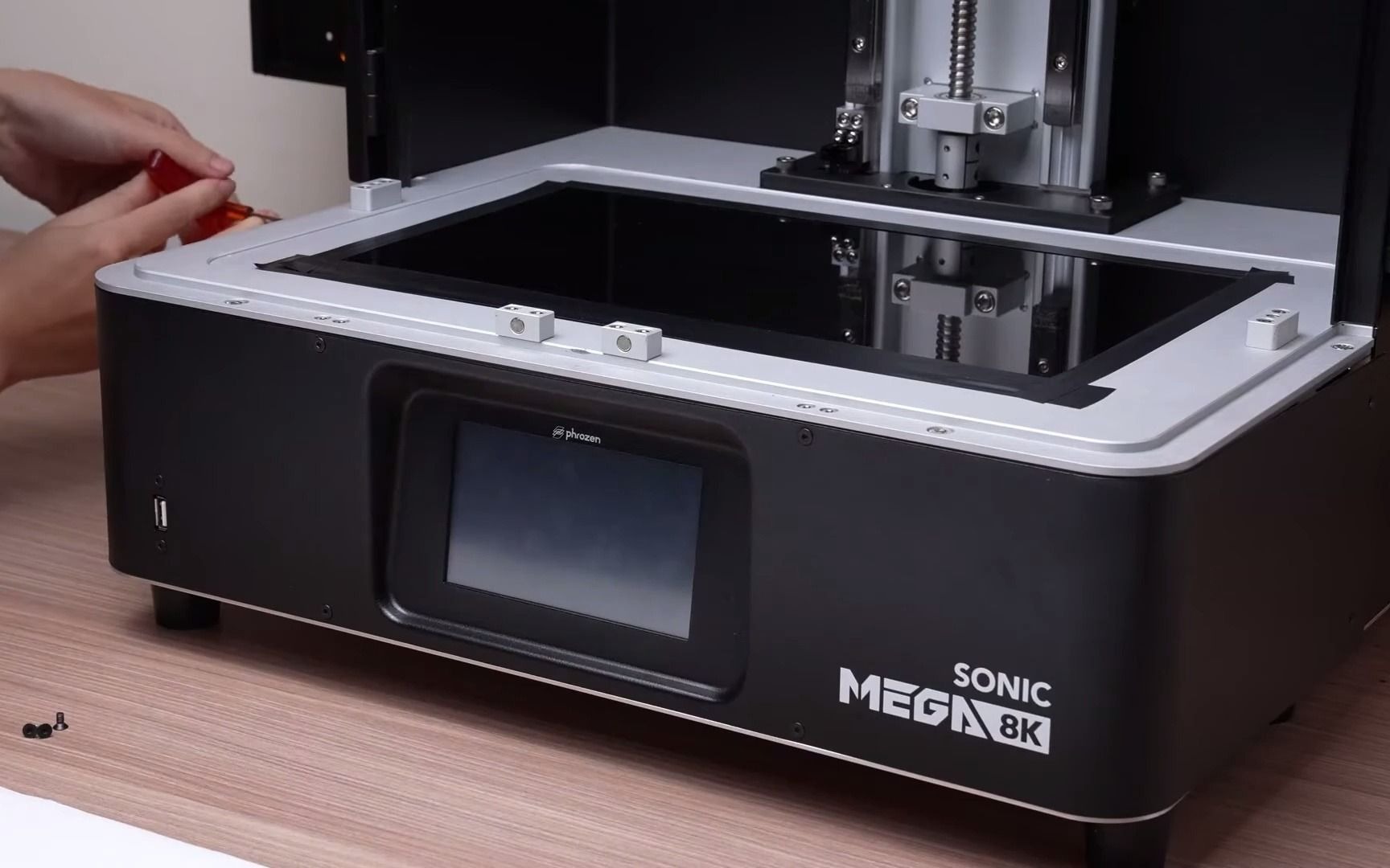 Sonic Mega 8K -LCD 更换 - Phrozen LCD 3D 打印机