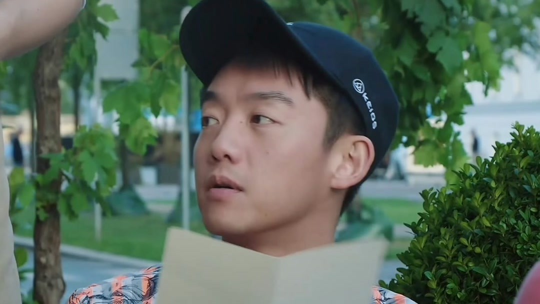 点菜小能手郑恺上线 "英语达人恺"与外国人无障碍交流【竖版】