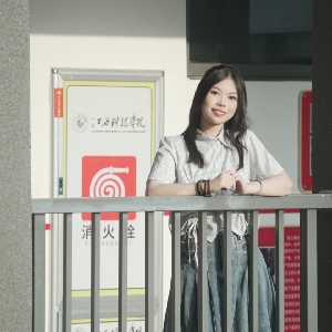芋圆圆不圆Olivia 