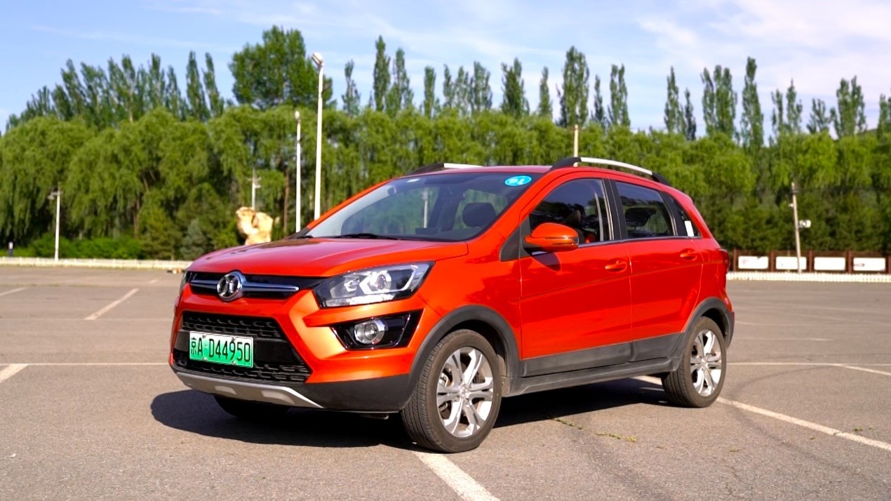 [电驹视频]电驹试驾北汽EX360 续航318公里的国民纯电SUV