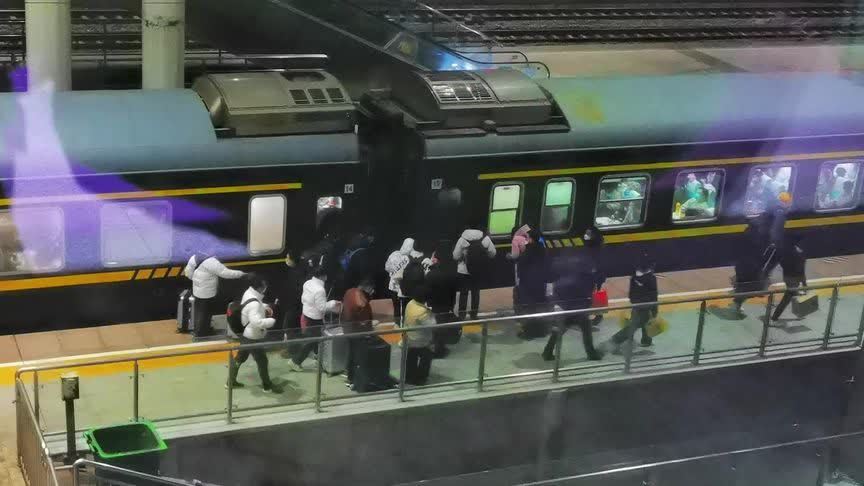K塞拉门开个门这速度也不行啊超超,春运
