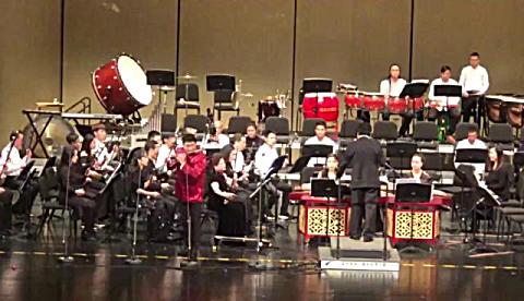 ...者:温州大学教授,中国音协竹笛学会理事,温州音协笛箫学会会长赵雷