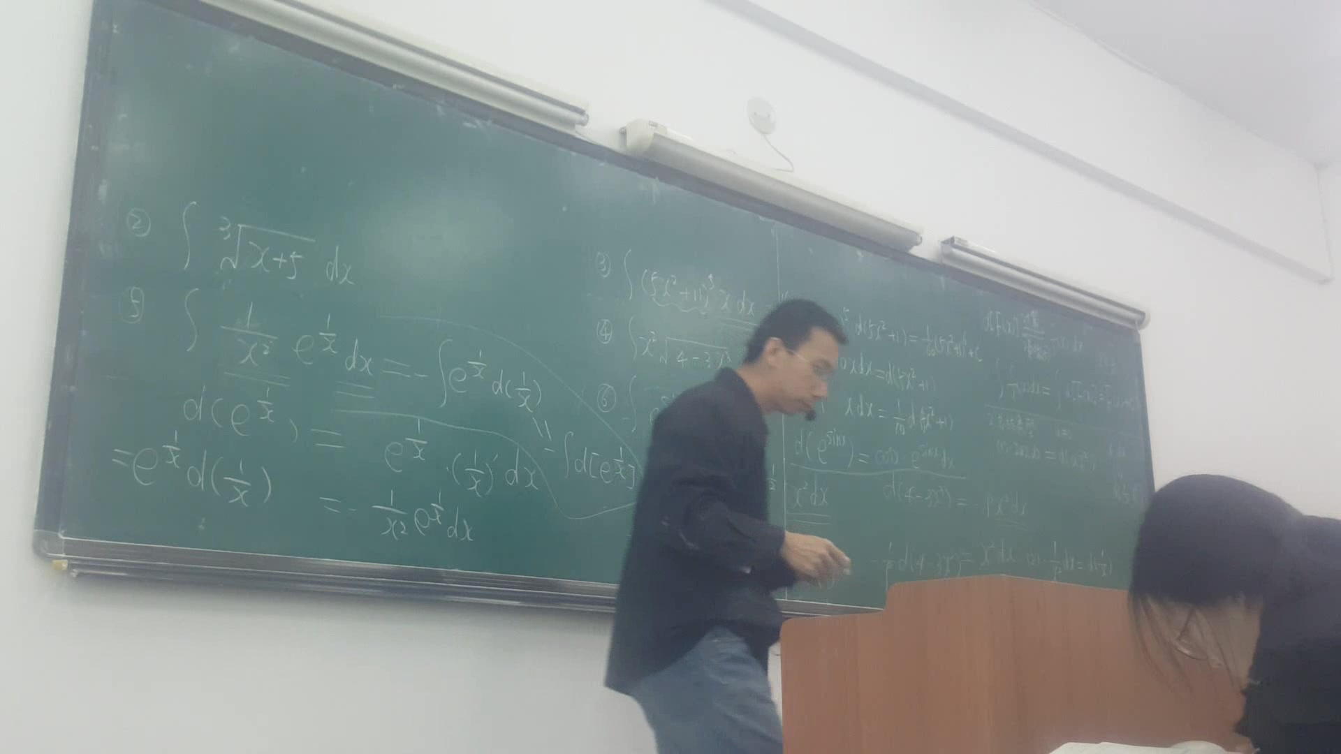 数学分析第二学期第八章第二节(一)换元积分法(3)20180307_090158(...